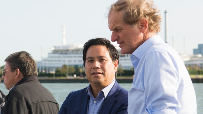 Raymond Ko sails away… - Rotterdam Maritime Services Community